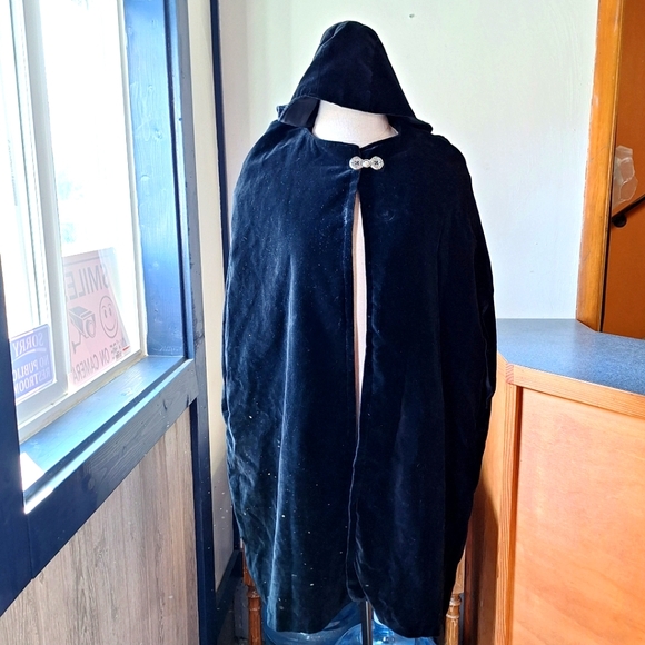 Handmade | Costumes | Handmade Velvet Hooded Cape With Silver Metal ...